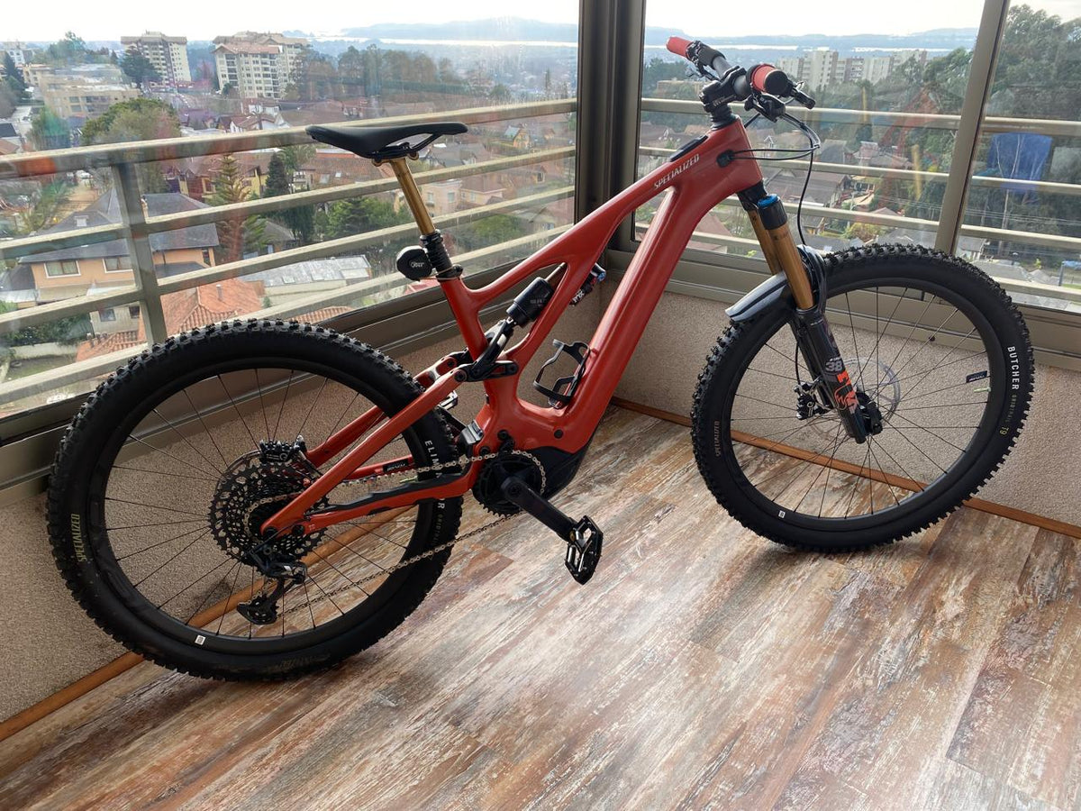 USADA - TURBO LEVO PRO CUSTOM TALLA S4 – Multibike